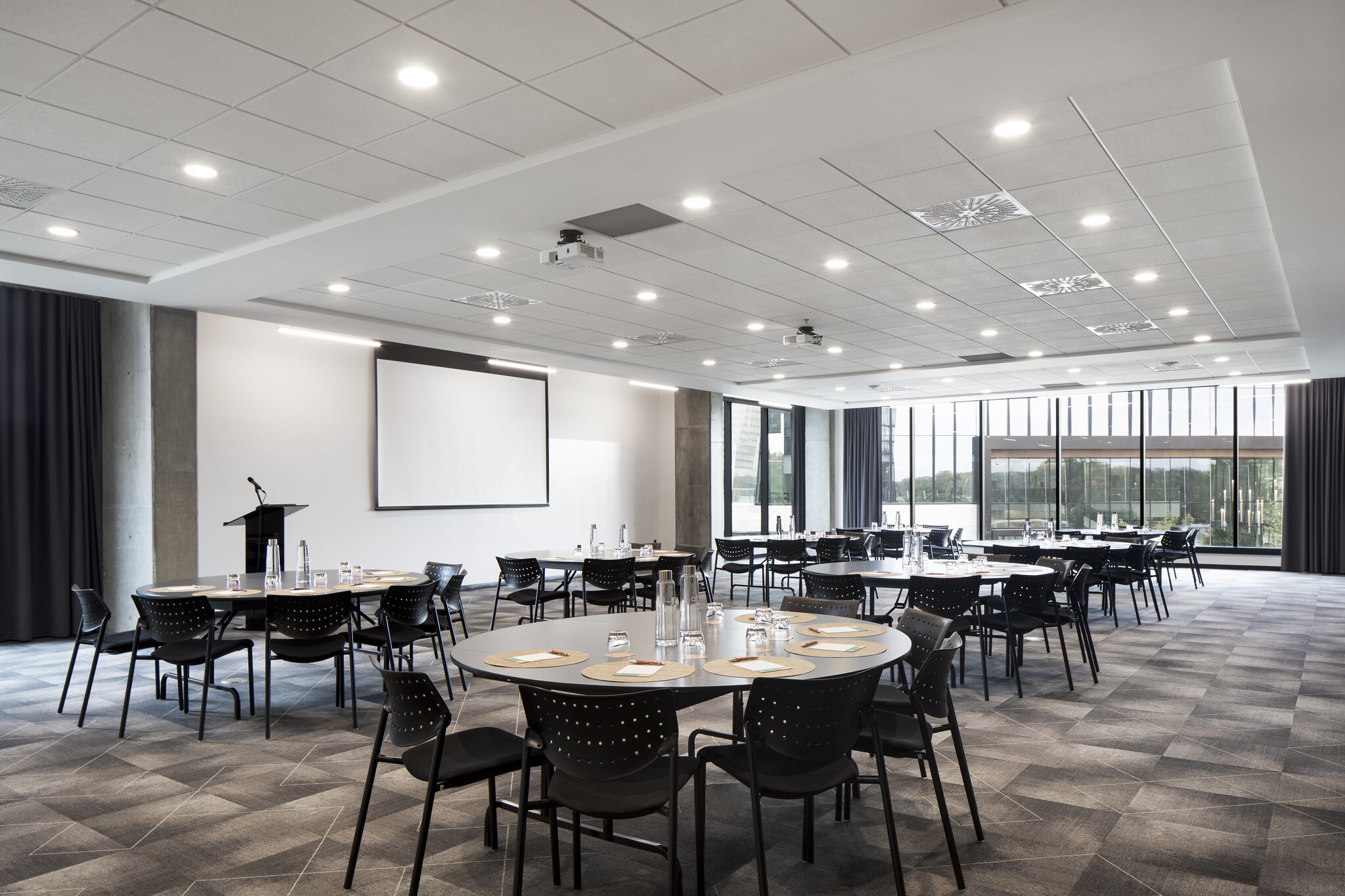 Indigo Meeting Room | Alt Hotel Saskatoon